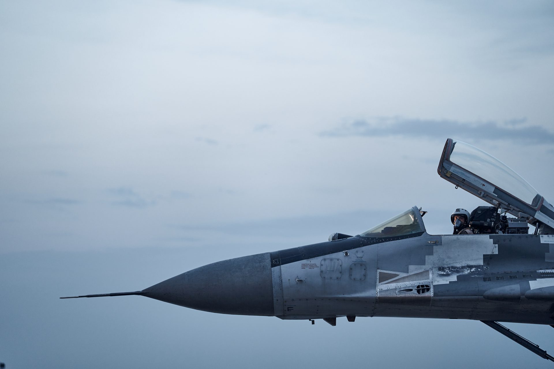 A Ukrainian fighter jet bombed a key Russian FSB outpost