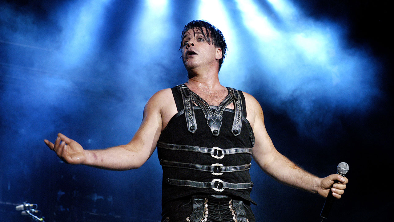 Trotz Drohungen: Till Lindemann und Joey Kelly signieren doch