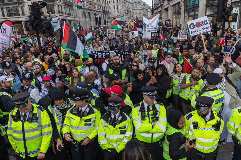 Met Police chief suggests PSNI approach to protests could be answer Met Police chief suggests PSNI approach to protests could be answer