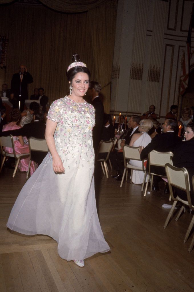 Rare Vintage Photos of Celebrities at the Opera