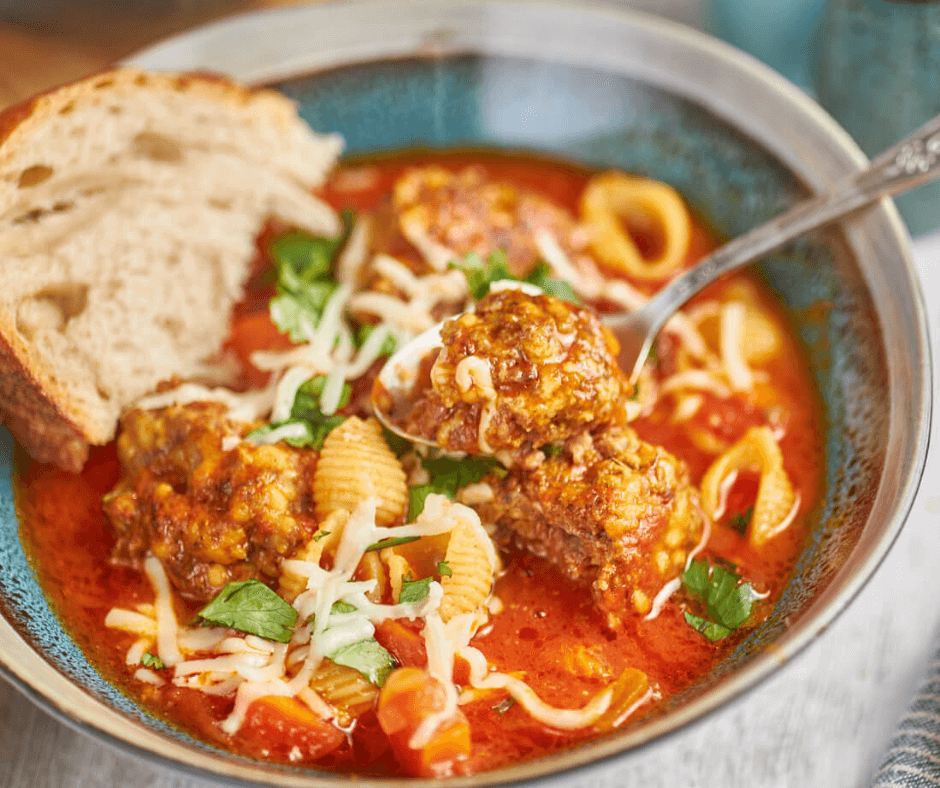 Easy Homemade Italian Meatball Soup: A Quick & Delicious Weeknight Meal