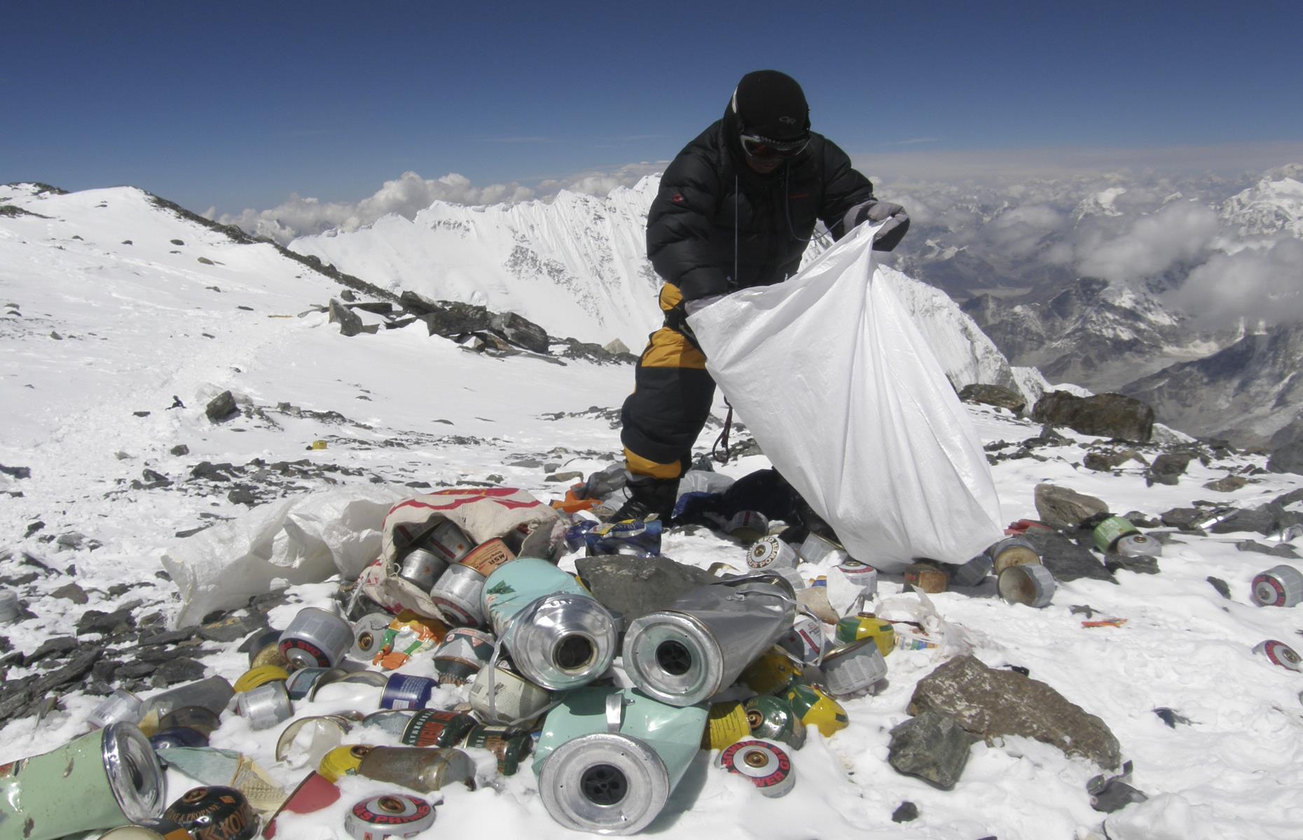 The tourist spots being destroyed by rubbish are shocking sights