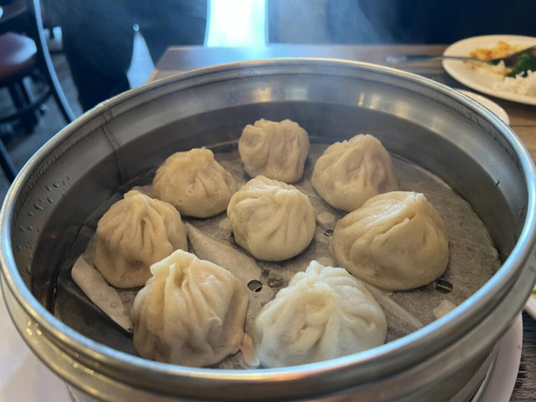 6 Amazing Orange Circle Restaurants You Have to Experience