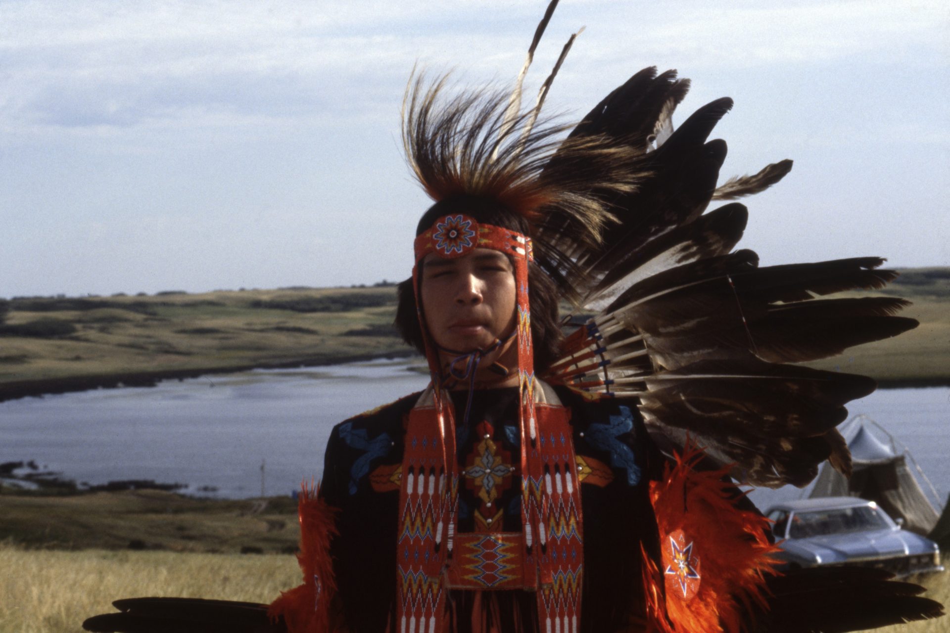 Buffy Sainte-Marie should take a DNA test, says indigenous community ...