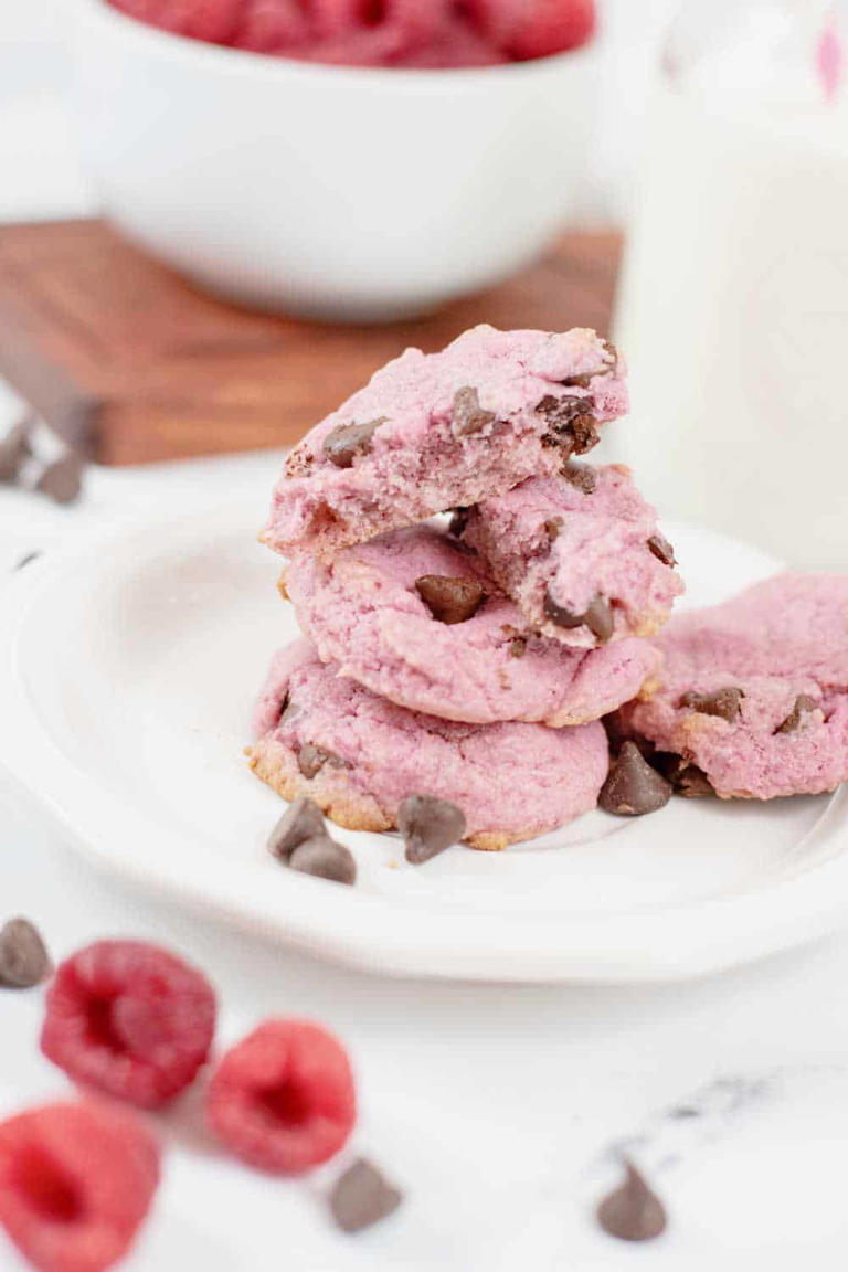 Raspberry Chocolate Chip Cookies