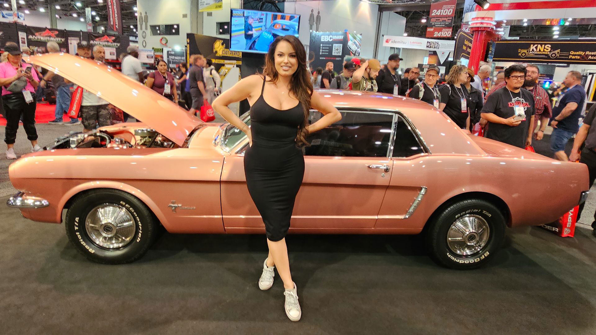 Constance Nunes - Exclusive Interview SEMA 2023 Las Vegas Constance Nunes - Exclusive Interview SEMA 2023 Las Vegas