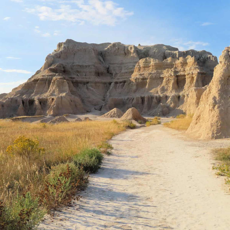 Hike the Epic Notch Trail - Badlands National Park's most popular hike!
