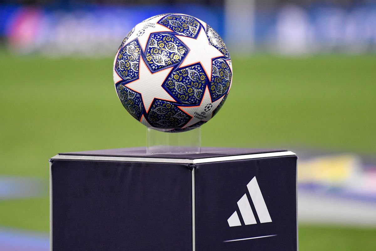 Ten Hag verliest met Manchester United; Mazraoui wint van Ziyech Ten Hag verliest met Manchester United; Mazraoui wint van Ziyech