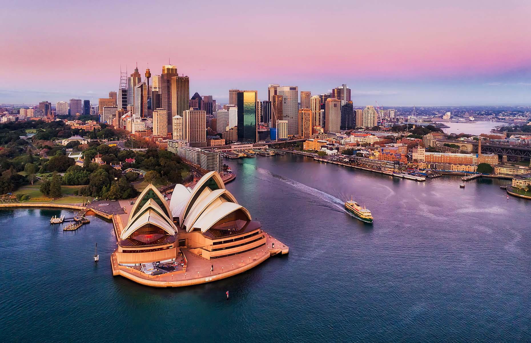 25 major cities often mistaken for the capital