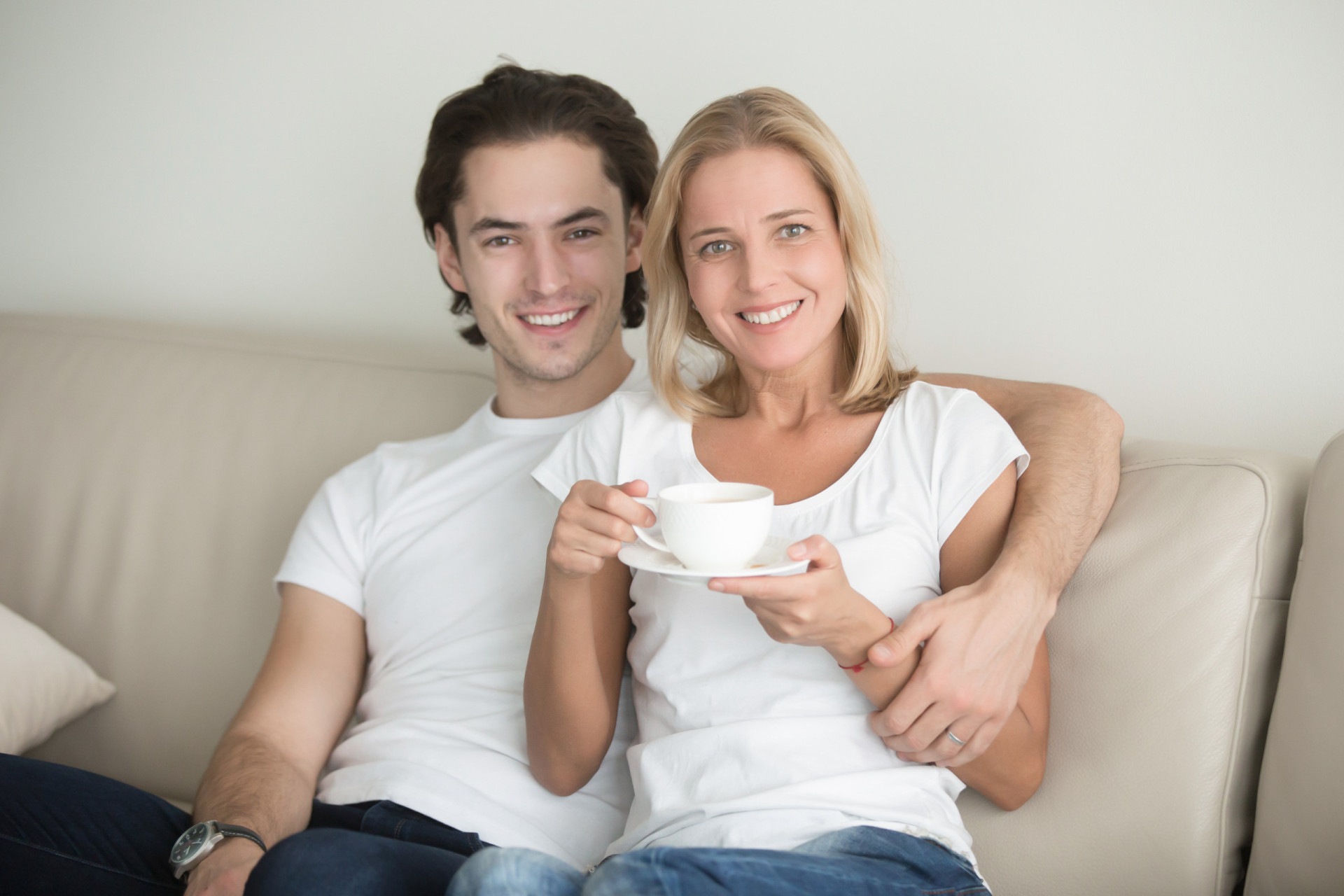 Mind the gap! How to handle age difference in a relationship