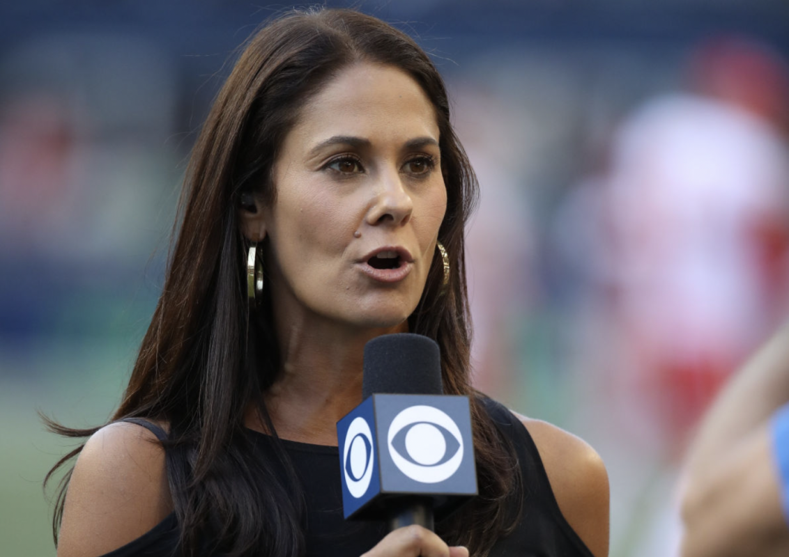 Tracy Wolfson Turns Heads With Swimsuit Photo At 49