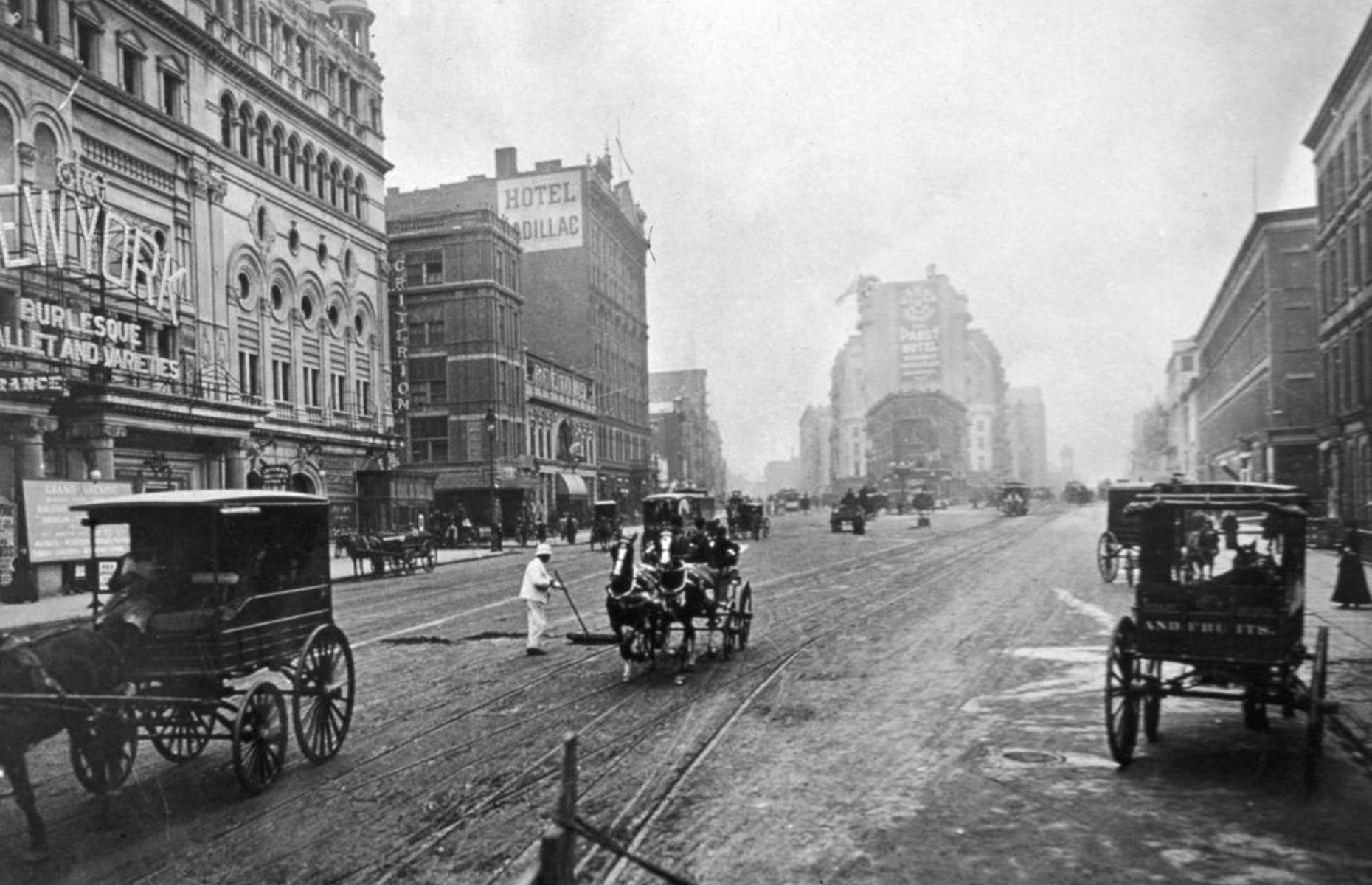 16 world-famous places pictured before mass tourism