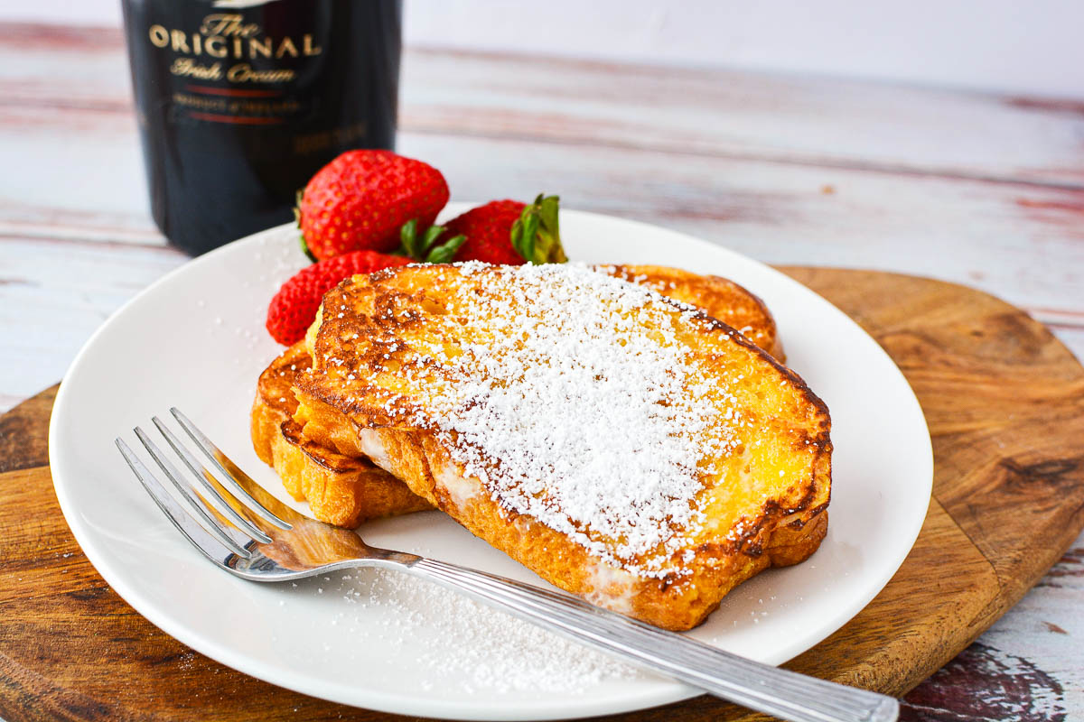 The Luckiest Breakfast for Saint Patrick's Day is this Baileys French Toast