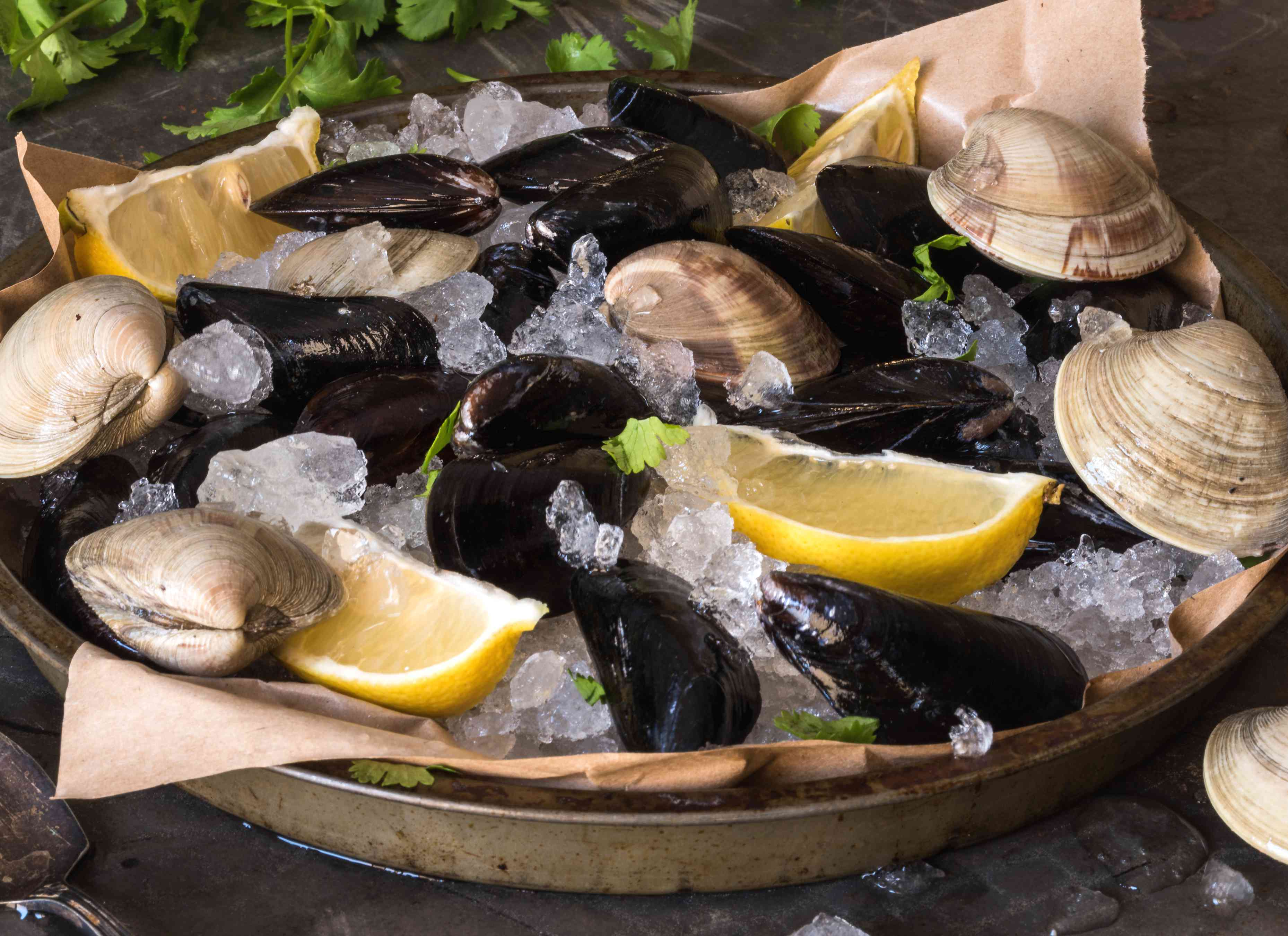 The Difference Between Clams and Mussels—and the Best Way to Cook With Each
