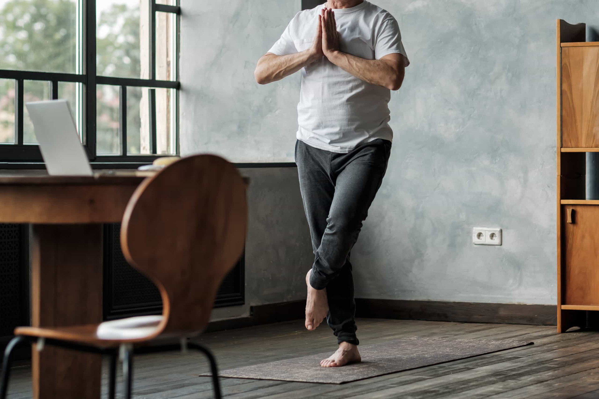 How to counteract the dangerous effects of prolonged sitting
