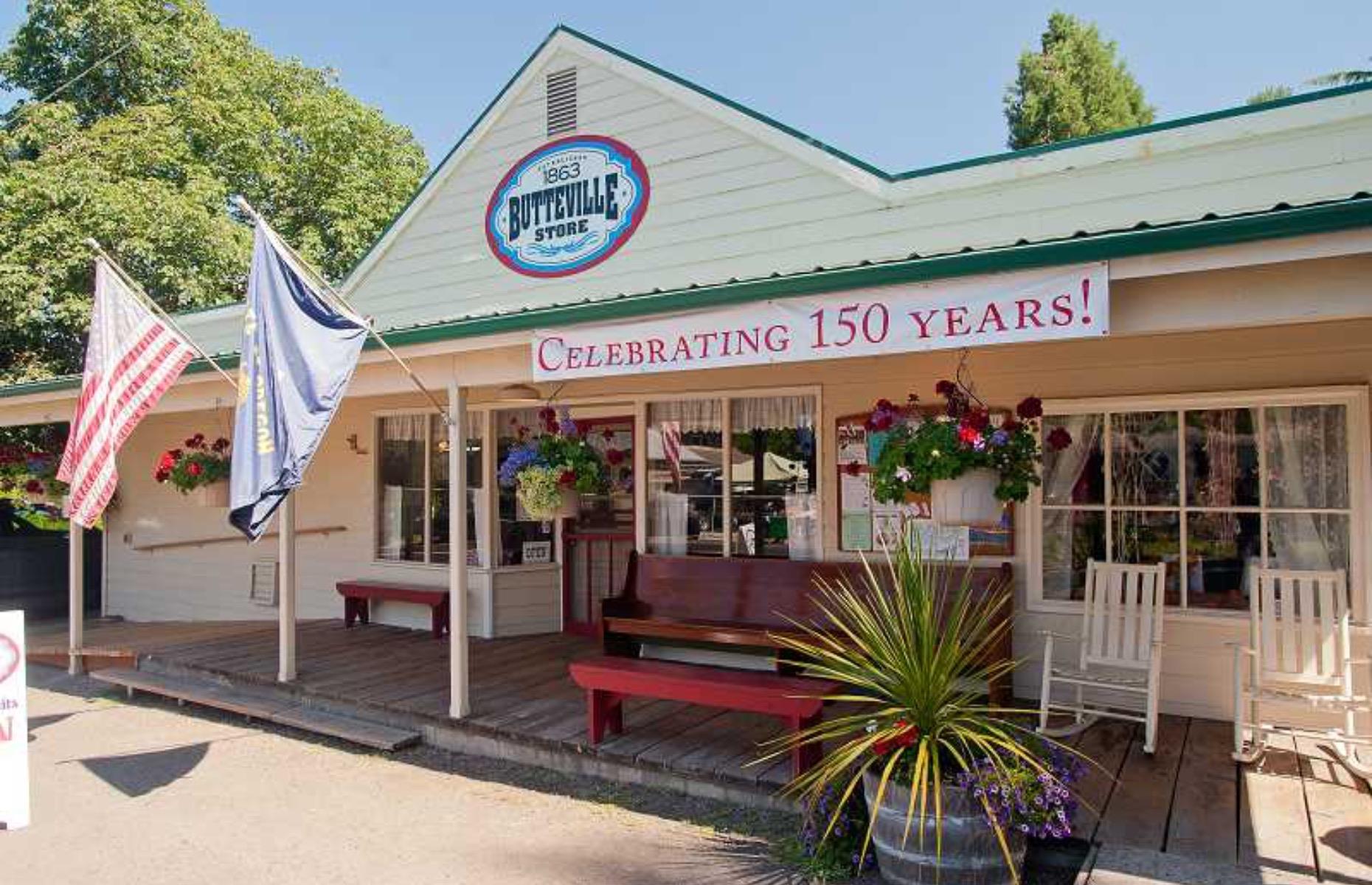 29 charming general stores to visit across America today
