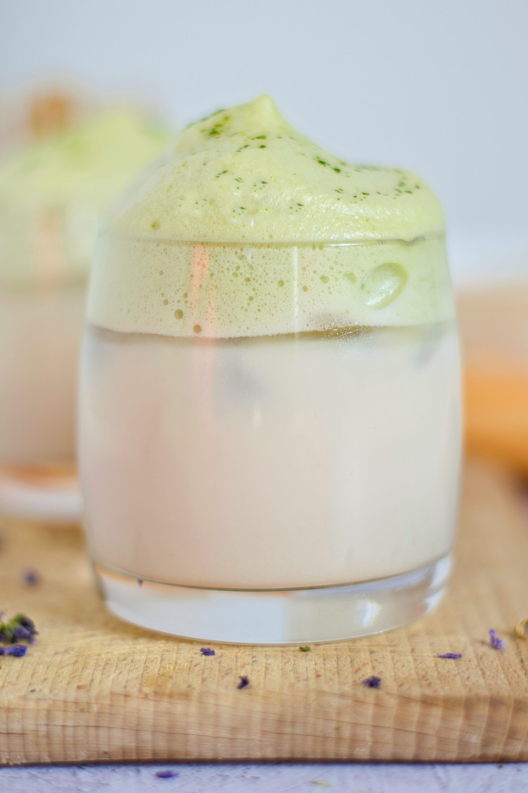 Make this delicious matcha dalgona latte