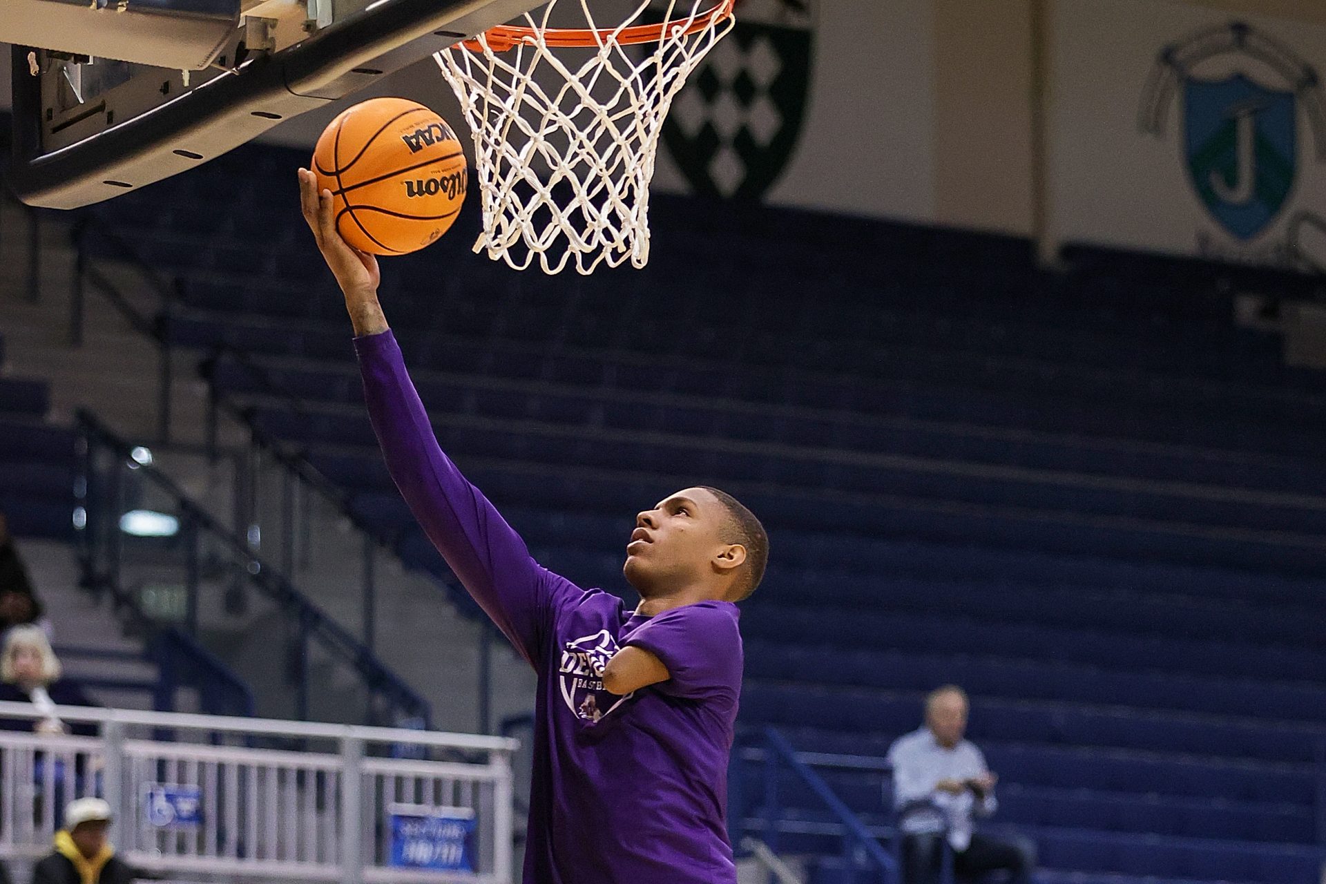 Hansel Enmanuel: el jugador de un solo brazo que sueña con la NBA