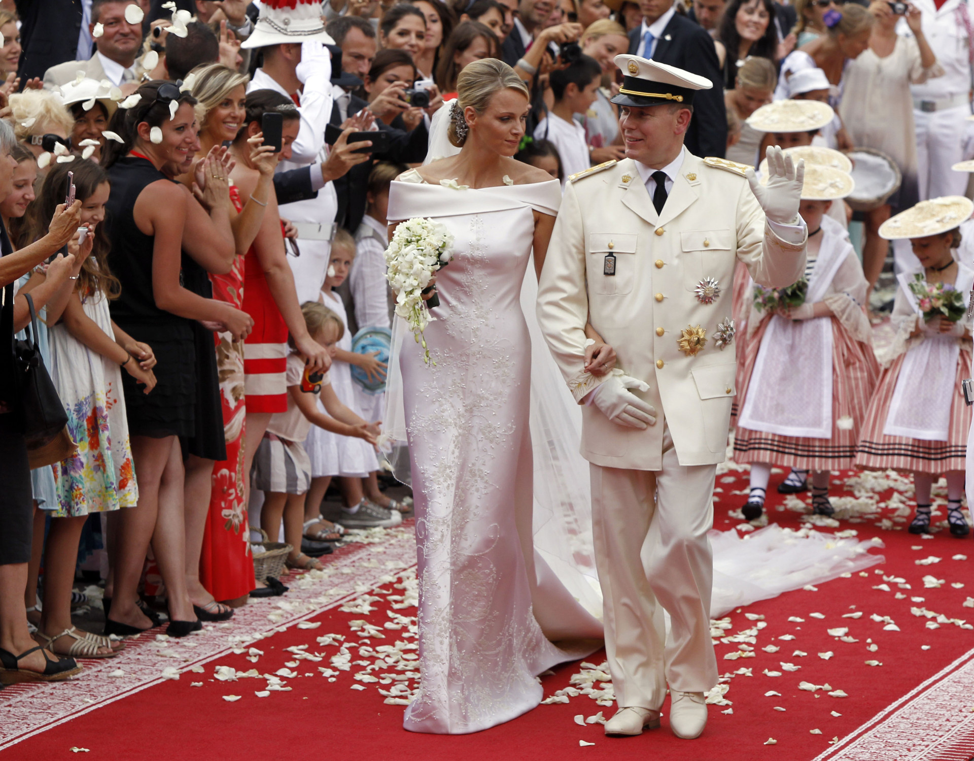 The most iconic wedding dresses in history