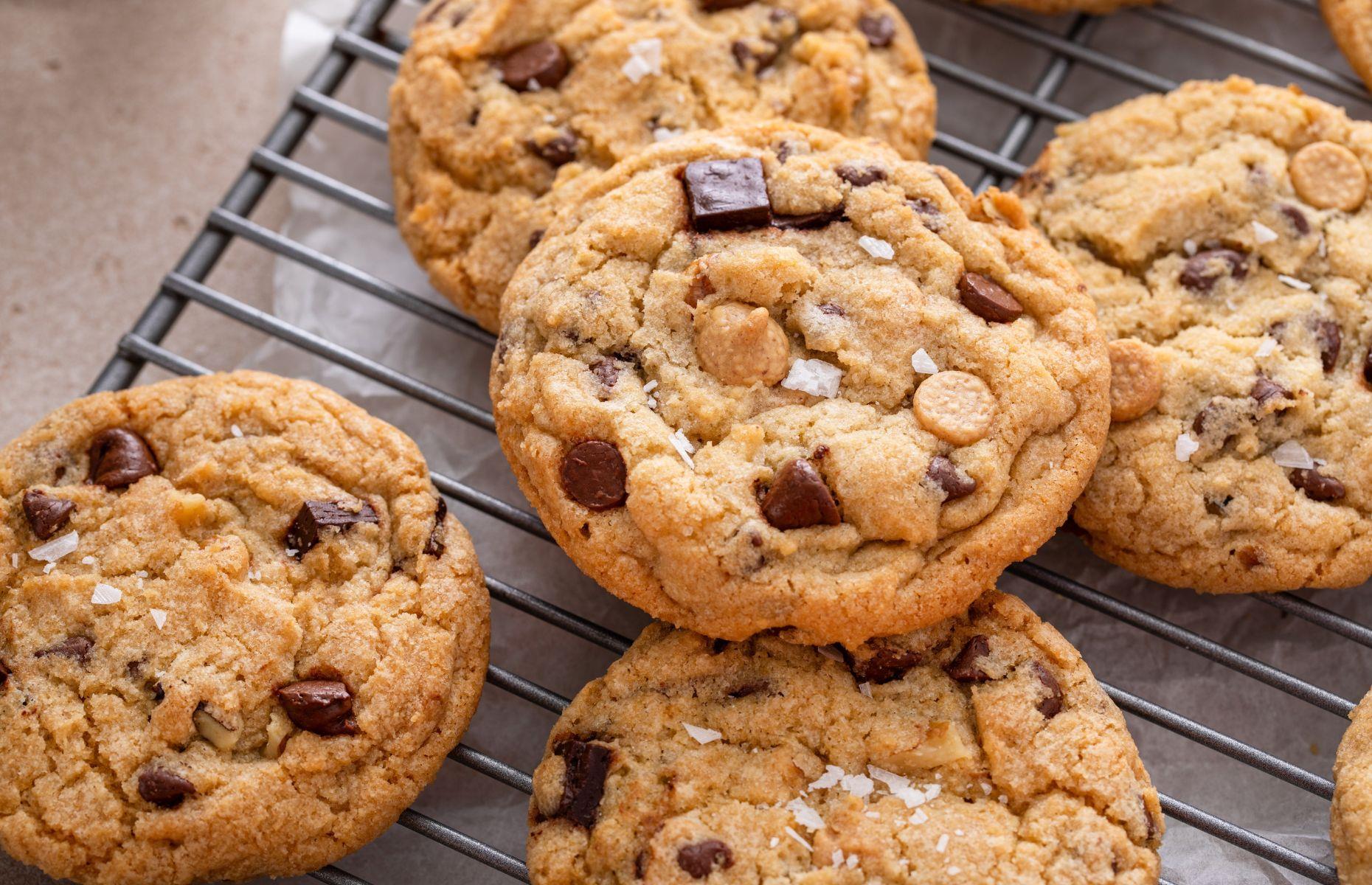 Legendary dishes invented in America: which ones do we love in Canada?