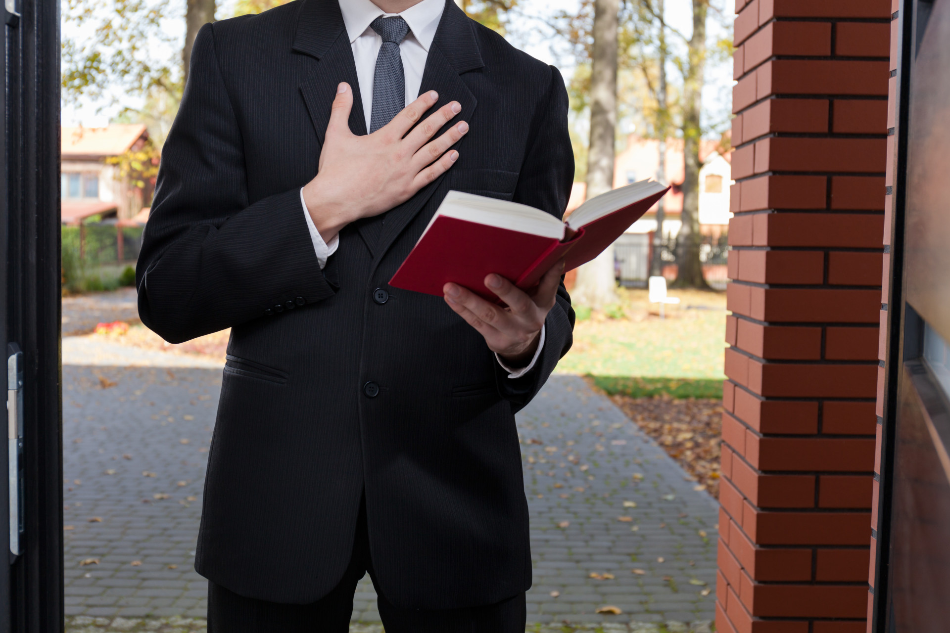 Famous people who are (or were) Jehovah's Witnesses
