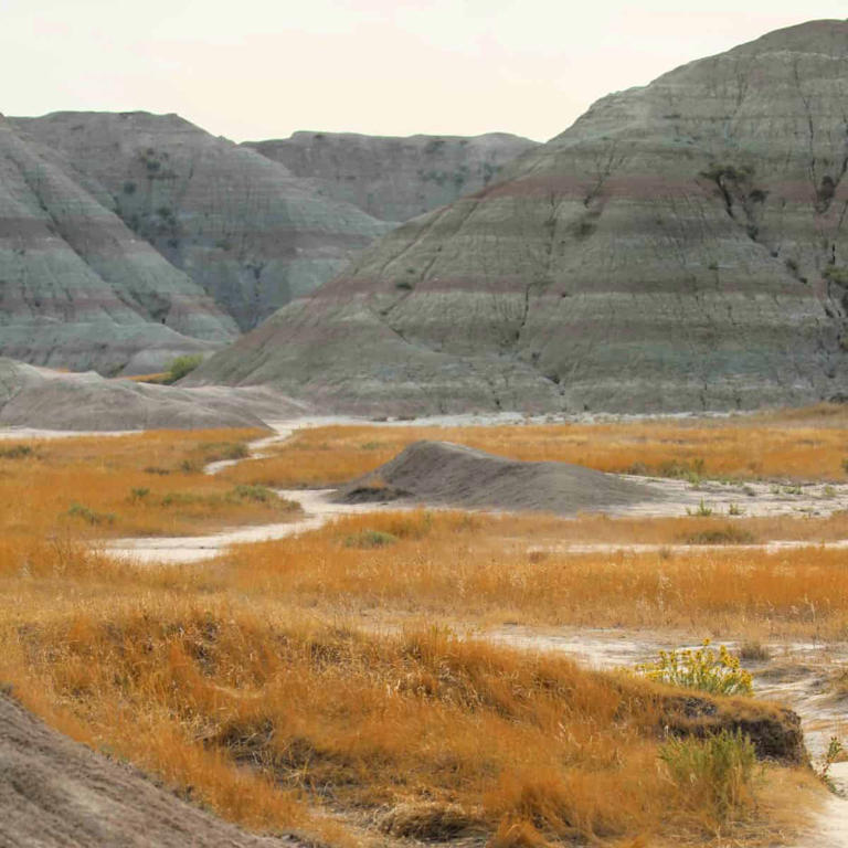 Your complete Badlands hiking guide: From easy boardwalks to ...