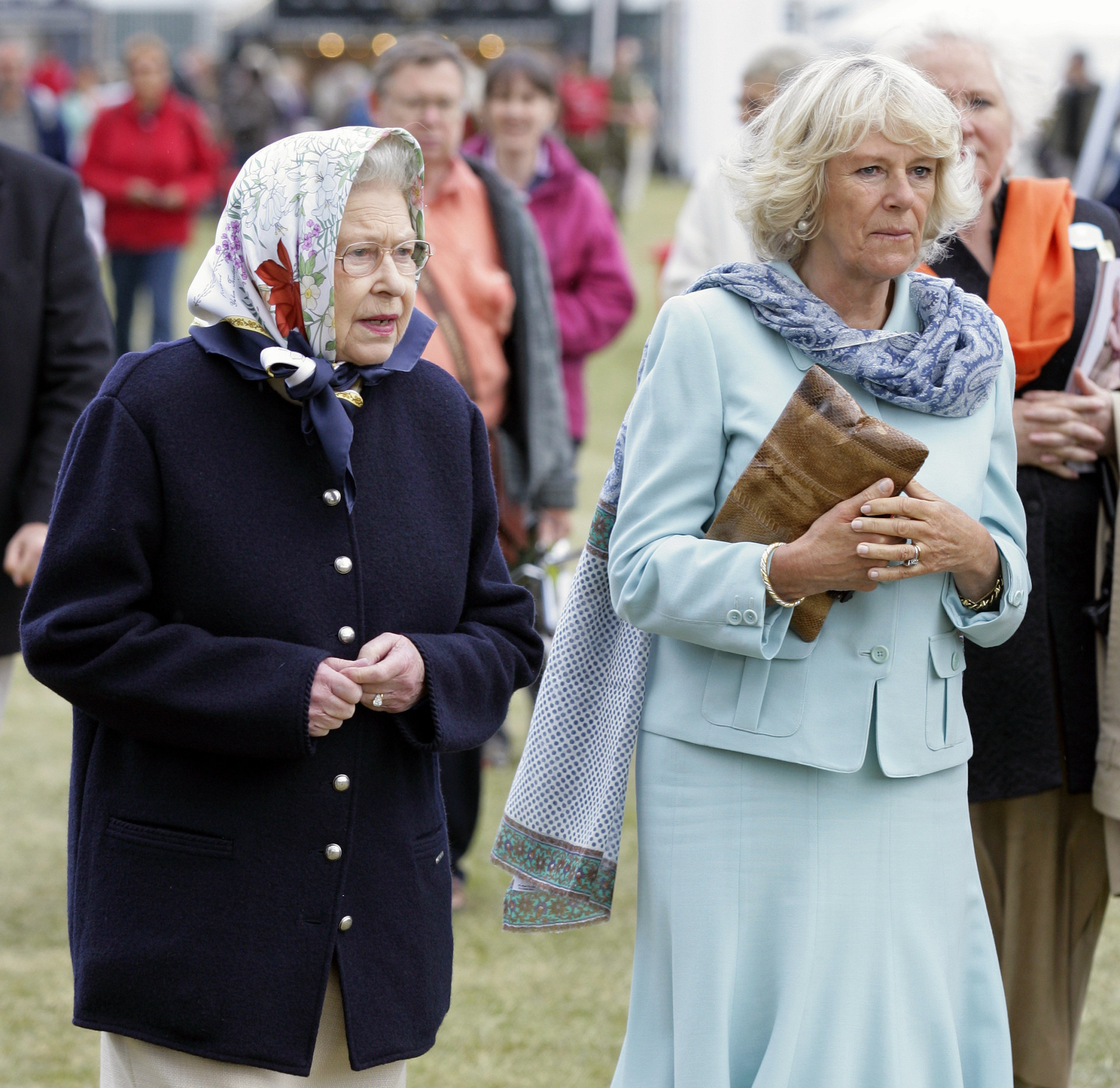 Queen Camilla's tense relationships within the royal family