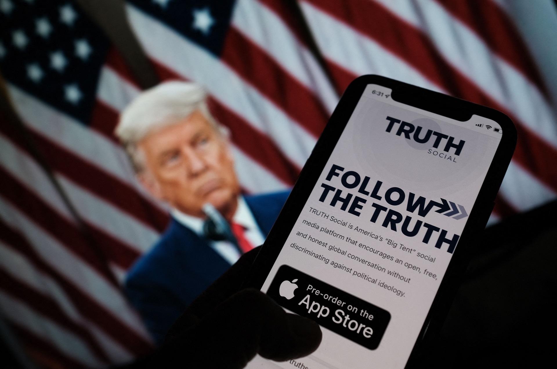 Trump's failure: Truth Social is bleeding money