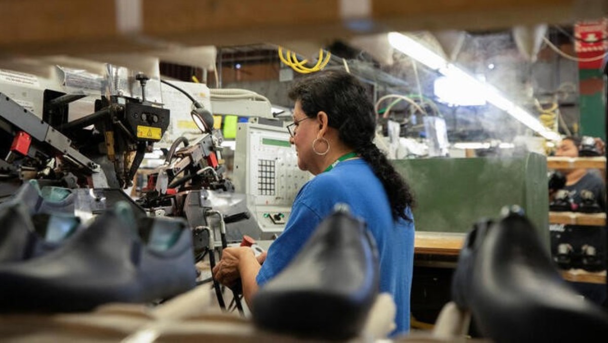 Disminuyen puestos y horas de trabajo pero suben salarios en ...