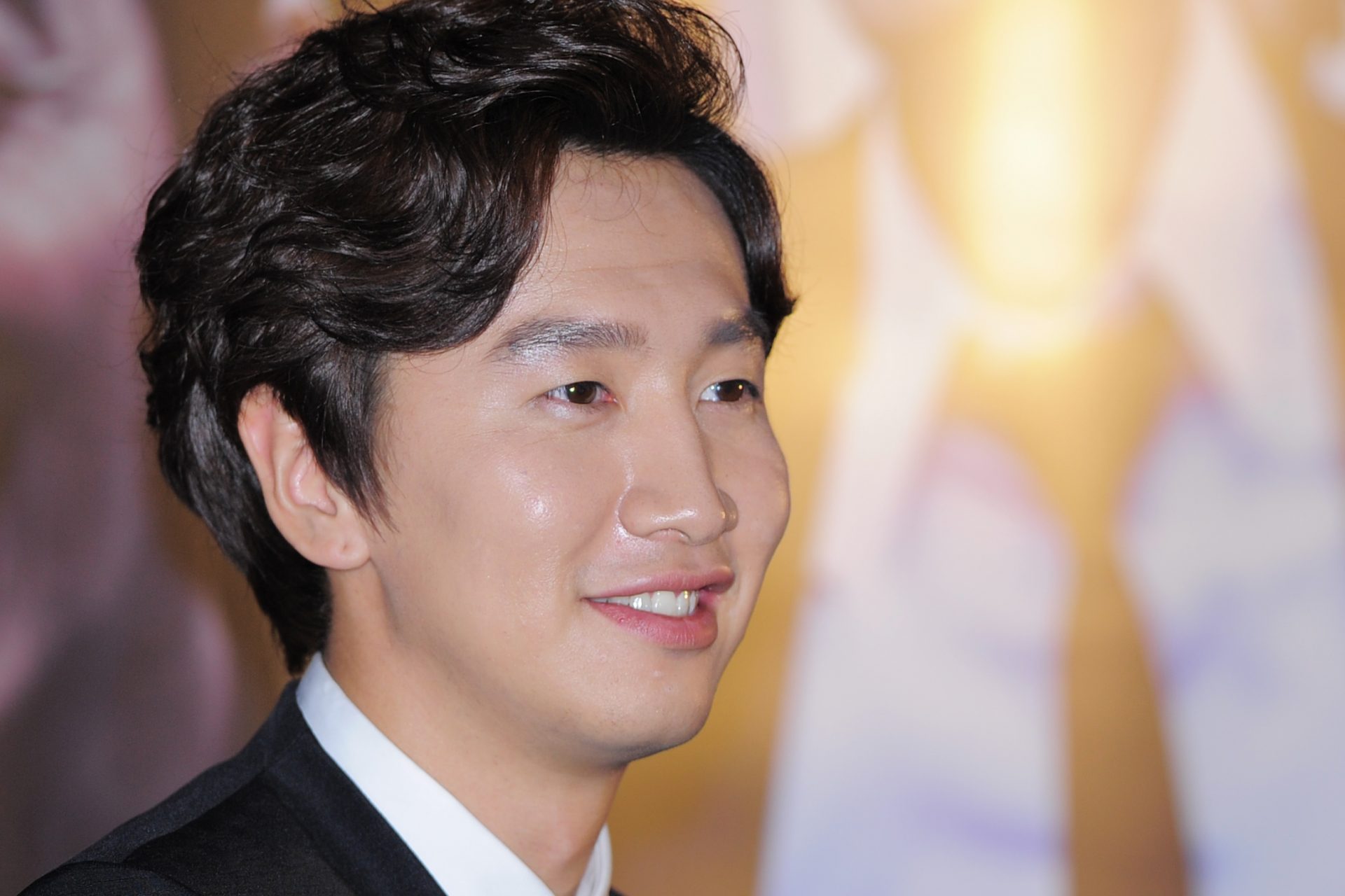 Jee Seok-jin is back with 'Running Man'!