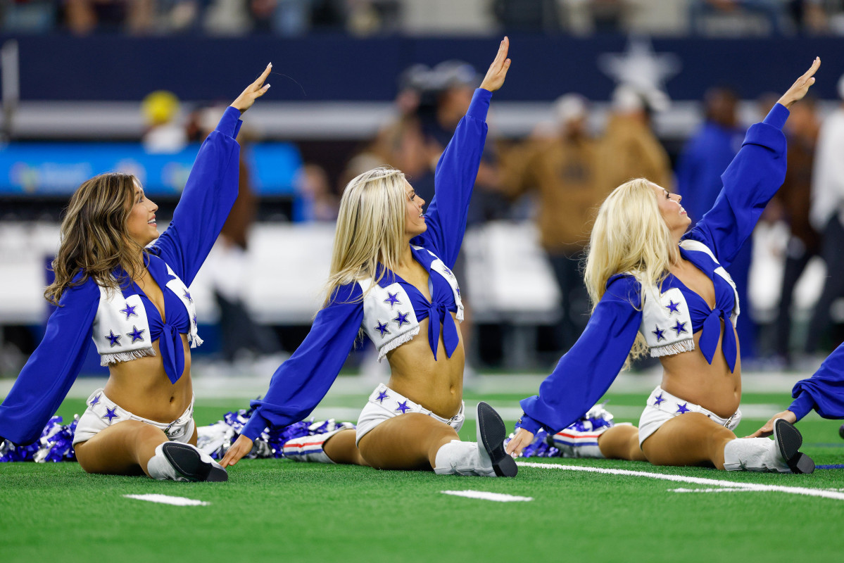 Dallas Cowboys Cheerleaders Make Special Announcement Thursday