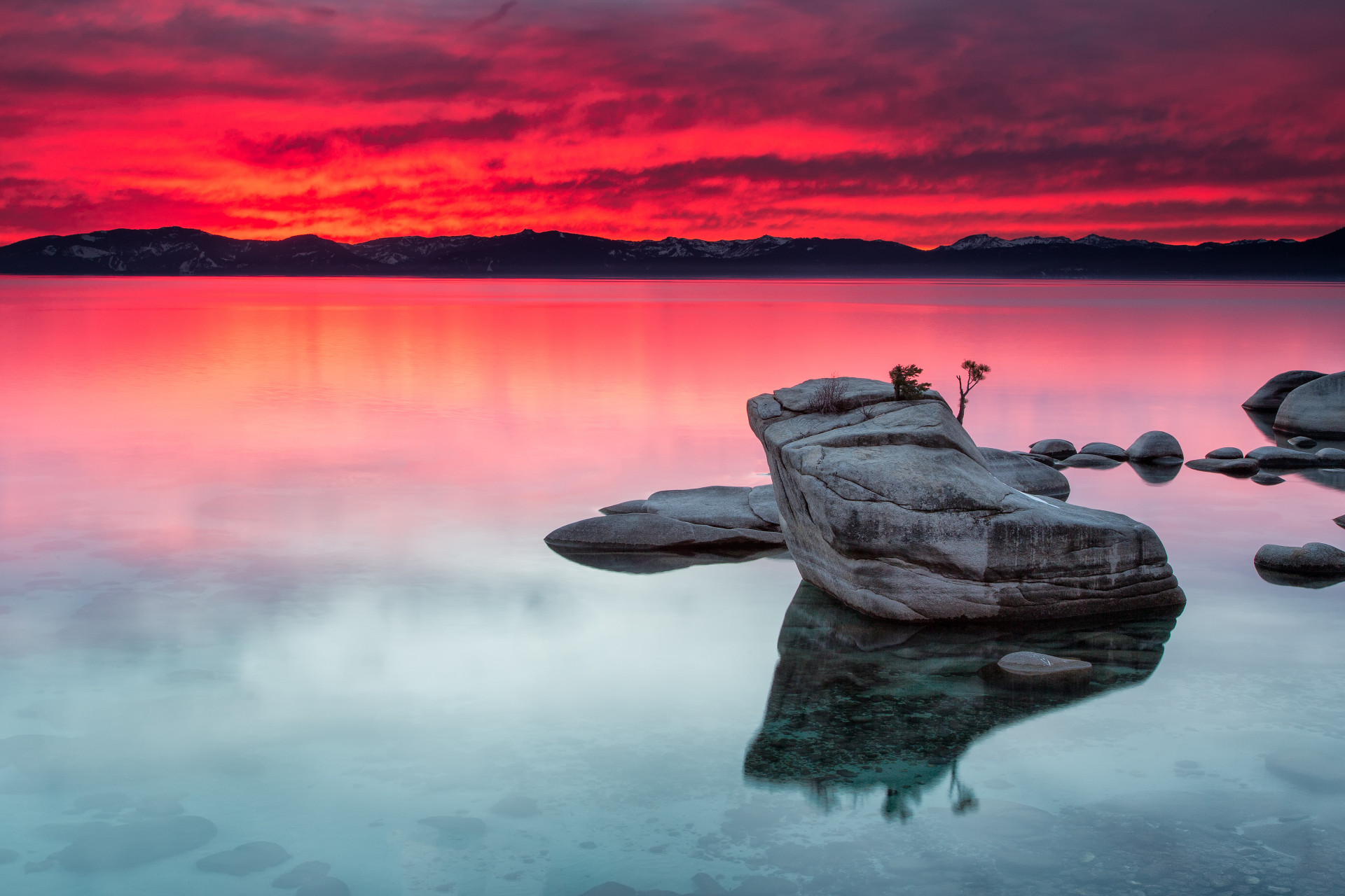 The ancient tradition of neck elongation