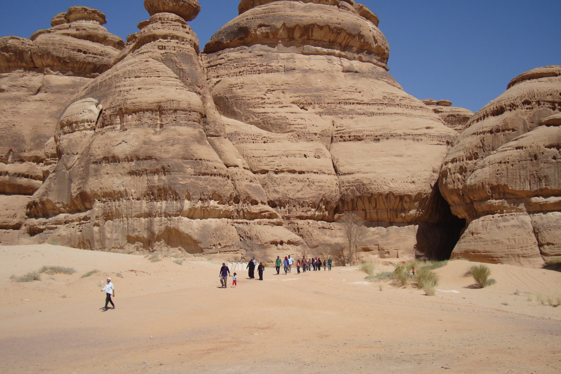 Quiz: Do you know where these monuments are?