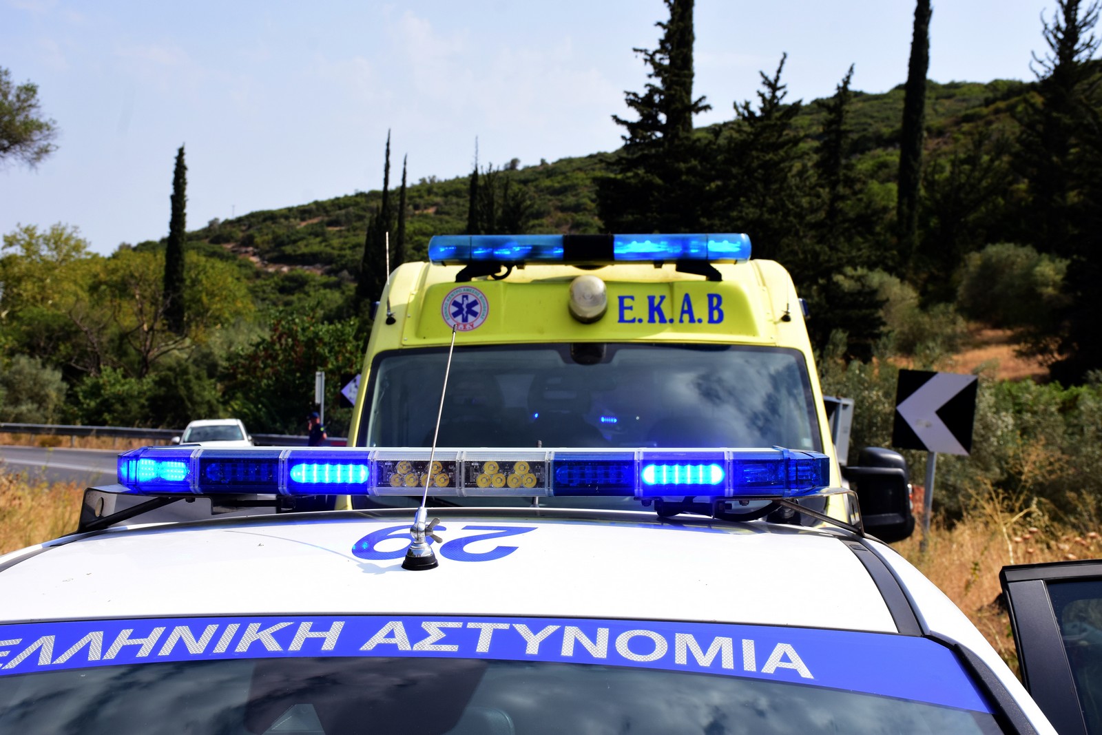 Σοκαριστικό τροχαίο έξω από τη Θεσσαλονίκη: Νεκροί πατέρας και ο ...