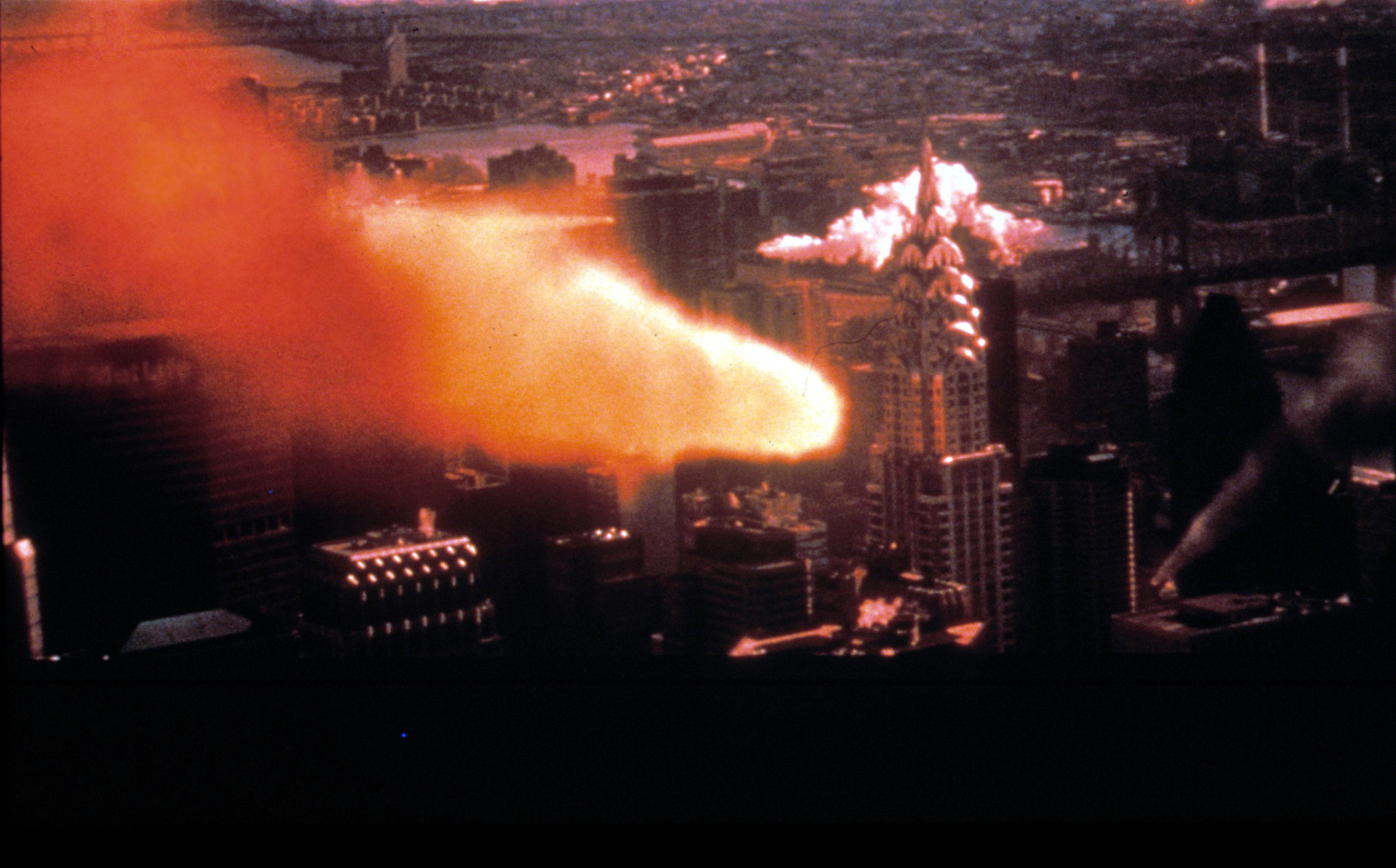 Movies with similar plots (released at the same time)