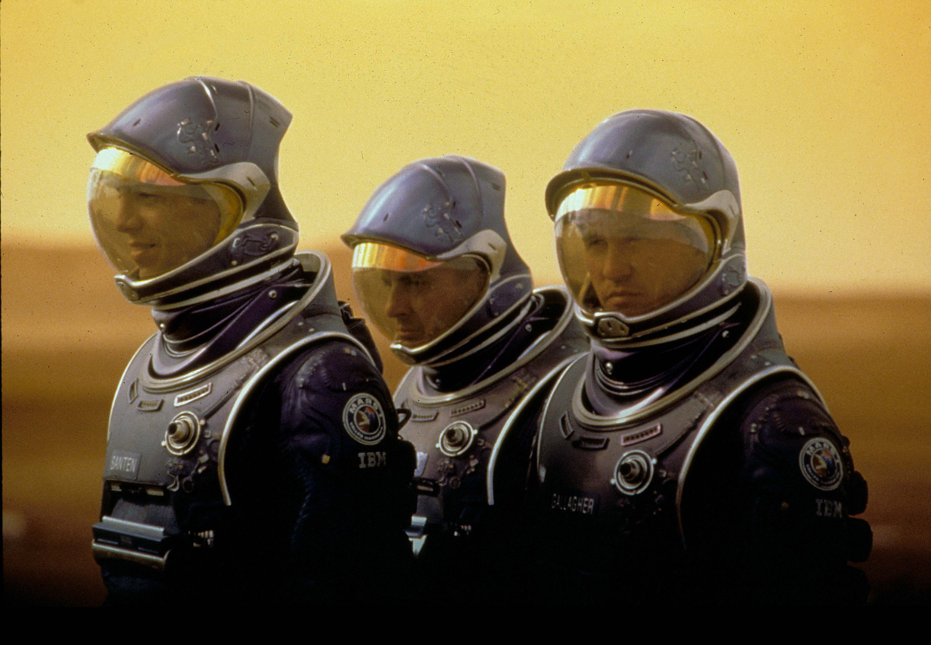 Vintage Photos Of Legendary Harry Houdini in Action