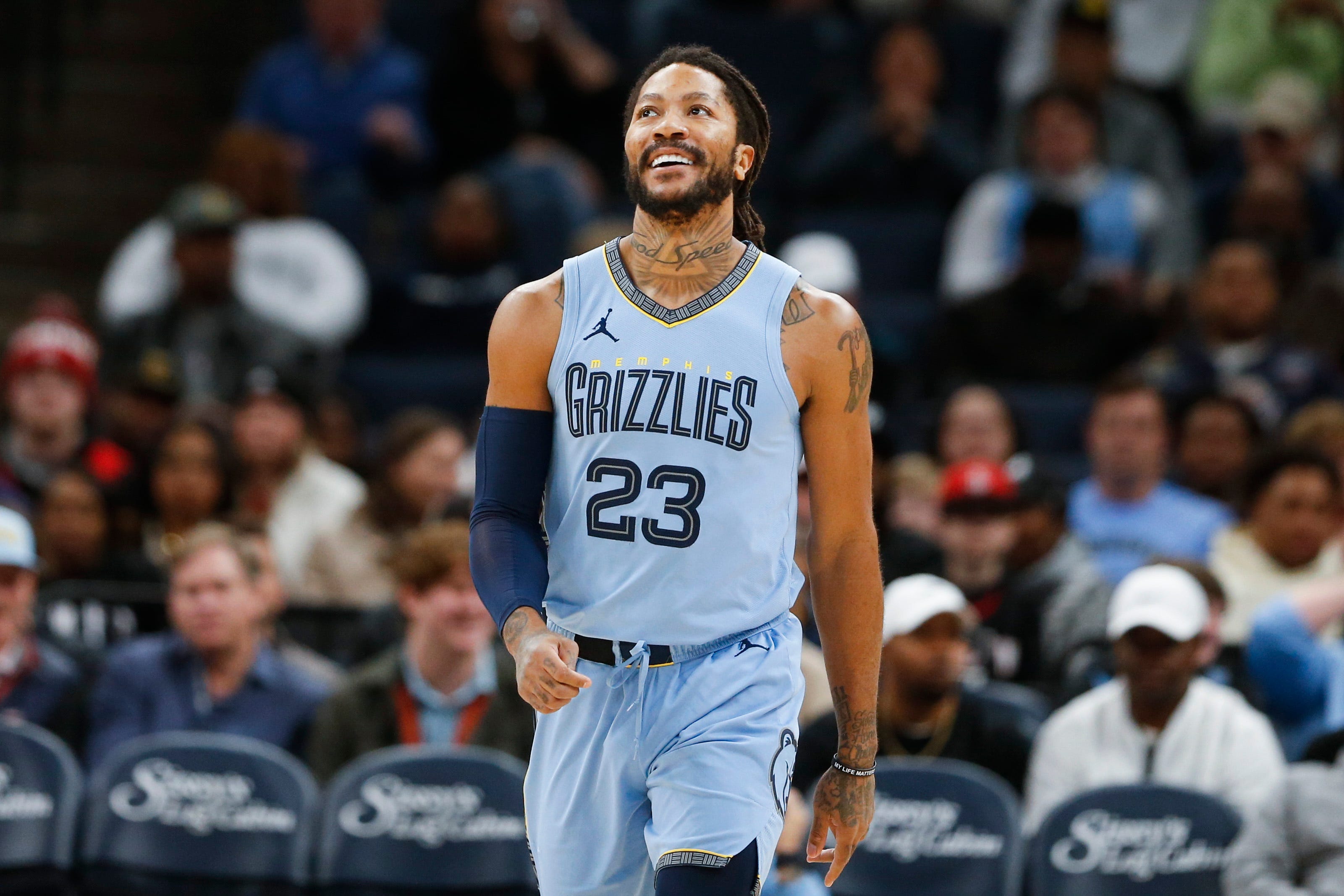 Derrick Rose will be 'sticking around Memphis,' says Grizzlies' Desmond ...