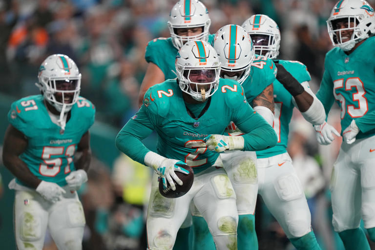 Miami Dolphins injury report: Terron Armstead doubtful, Bradley Chubb questionable