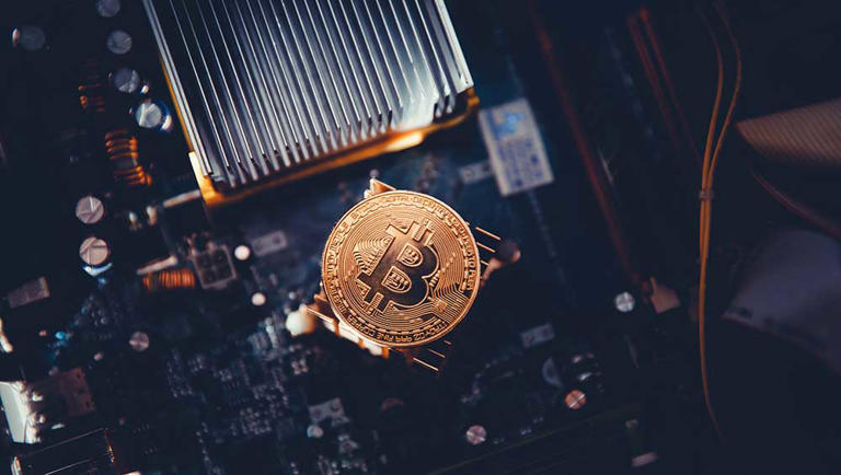 Miners Finally Join Bitcoin Rally; Analyst Eyes $145,000