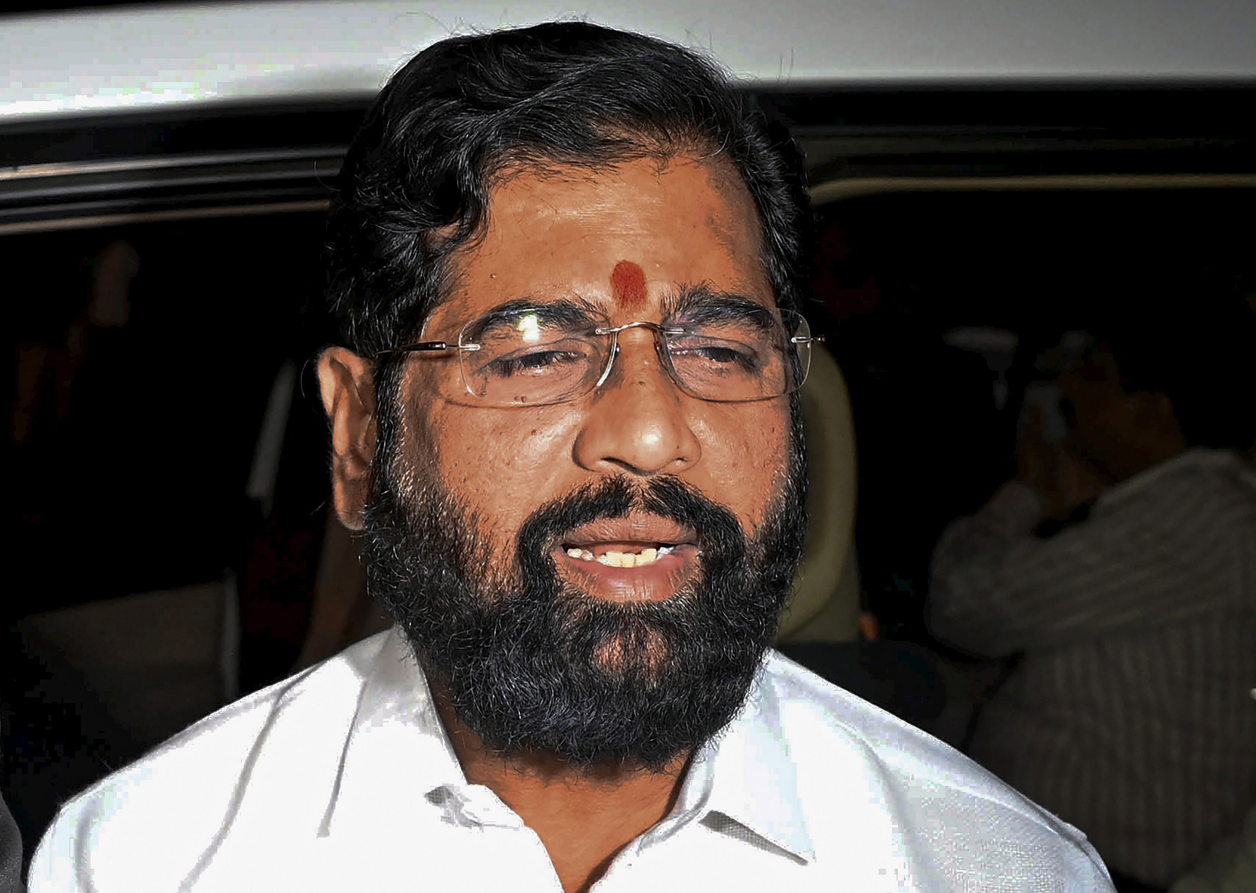 CM pays tribute to mentor Anand Dighe on his death anniversary