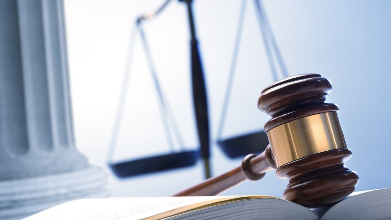 Former Massachusetts police officer, contractor brother plead guilty in ...