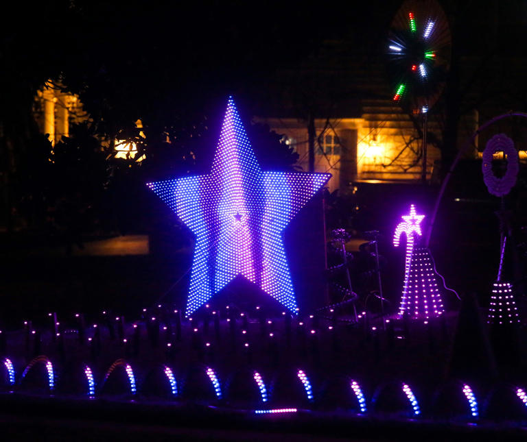 Add your Delaware holiday lights to our interactive map today