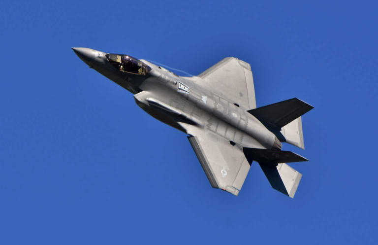 Aerospace gains momentum while defense turns cautious ahead of Q1 ...