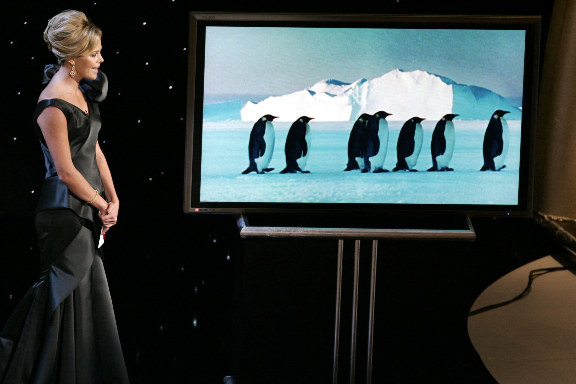 13 Public Families You Didn't Realize Were Feuding