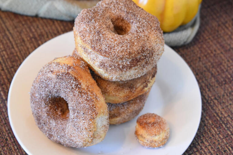Air Fryer Pumpkin Spice Donuts