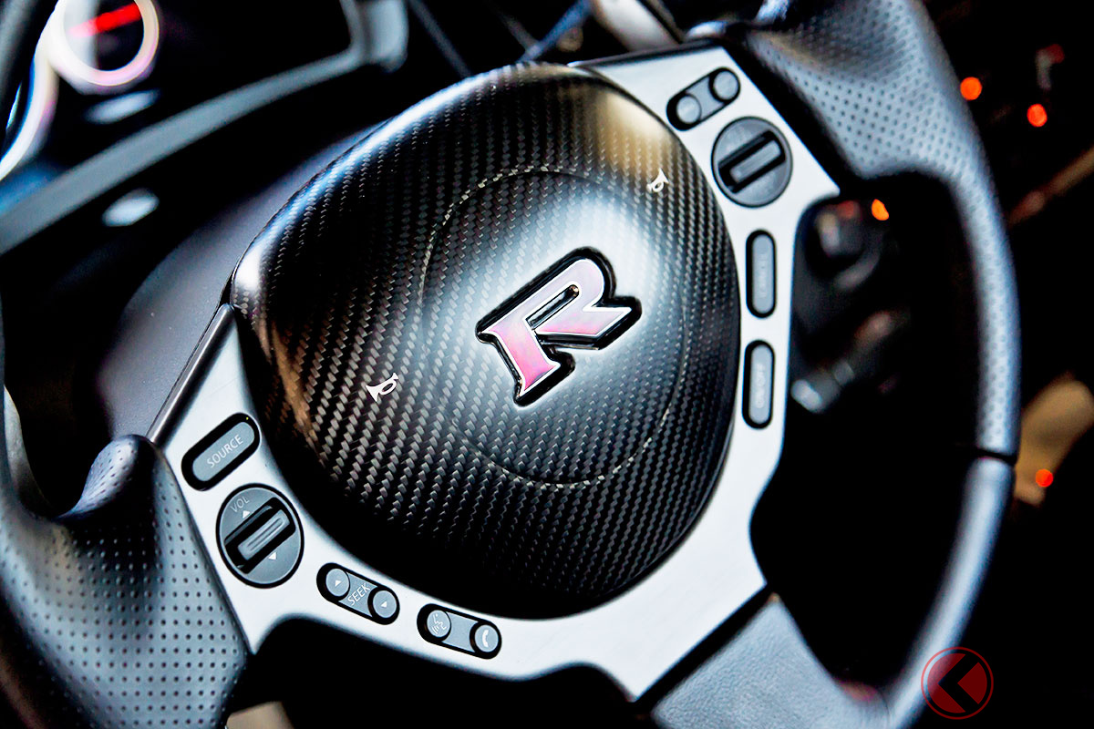 全長4.1m級！ 日産の「超“コンパクト”GT-R」!? 540馬力超え「V6」×高性能4WD搭載の「スポーツモデル」！まさかの“正規販売”さ ...