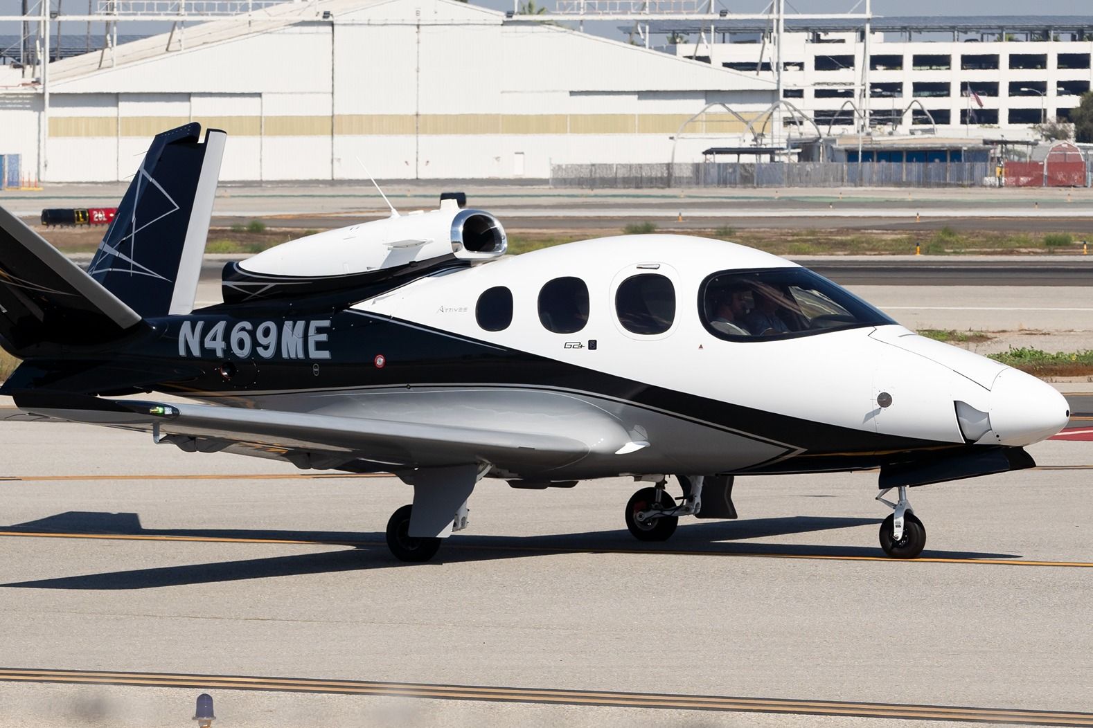 Cirrus Delivers Its 600th Vision Jet