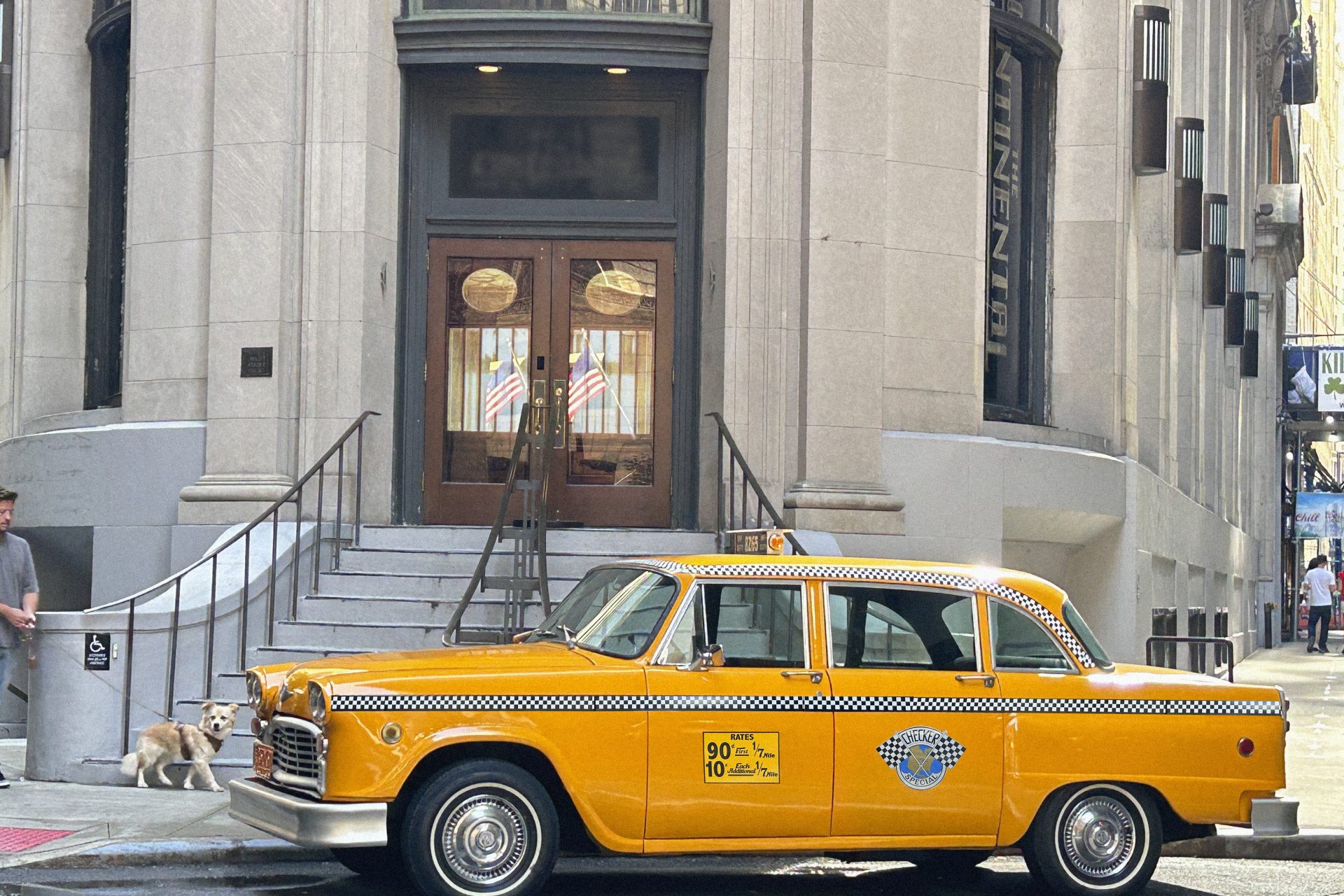 Have you ever wondered why US taxis are yellow? This is the answer