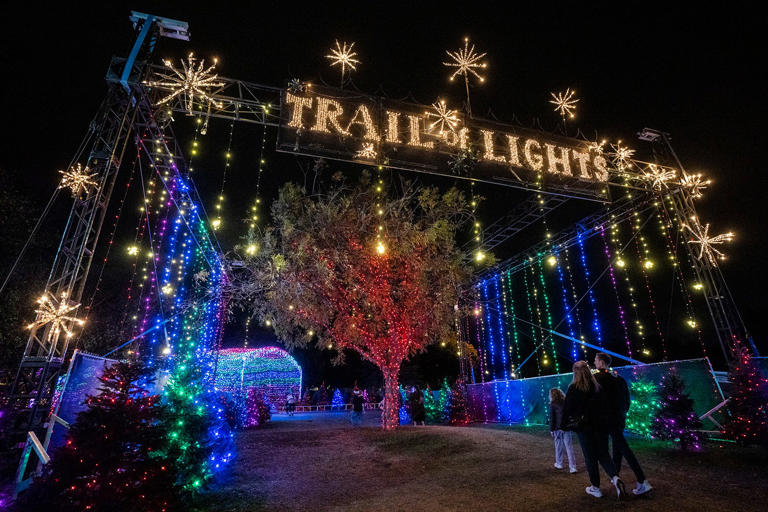 2024 Austin Trail of Lights Fun Run returns December 7. Here's how to ...