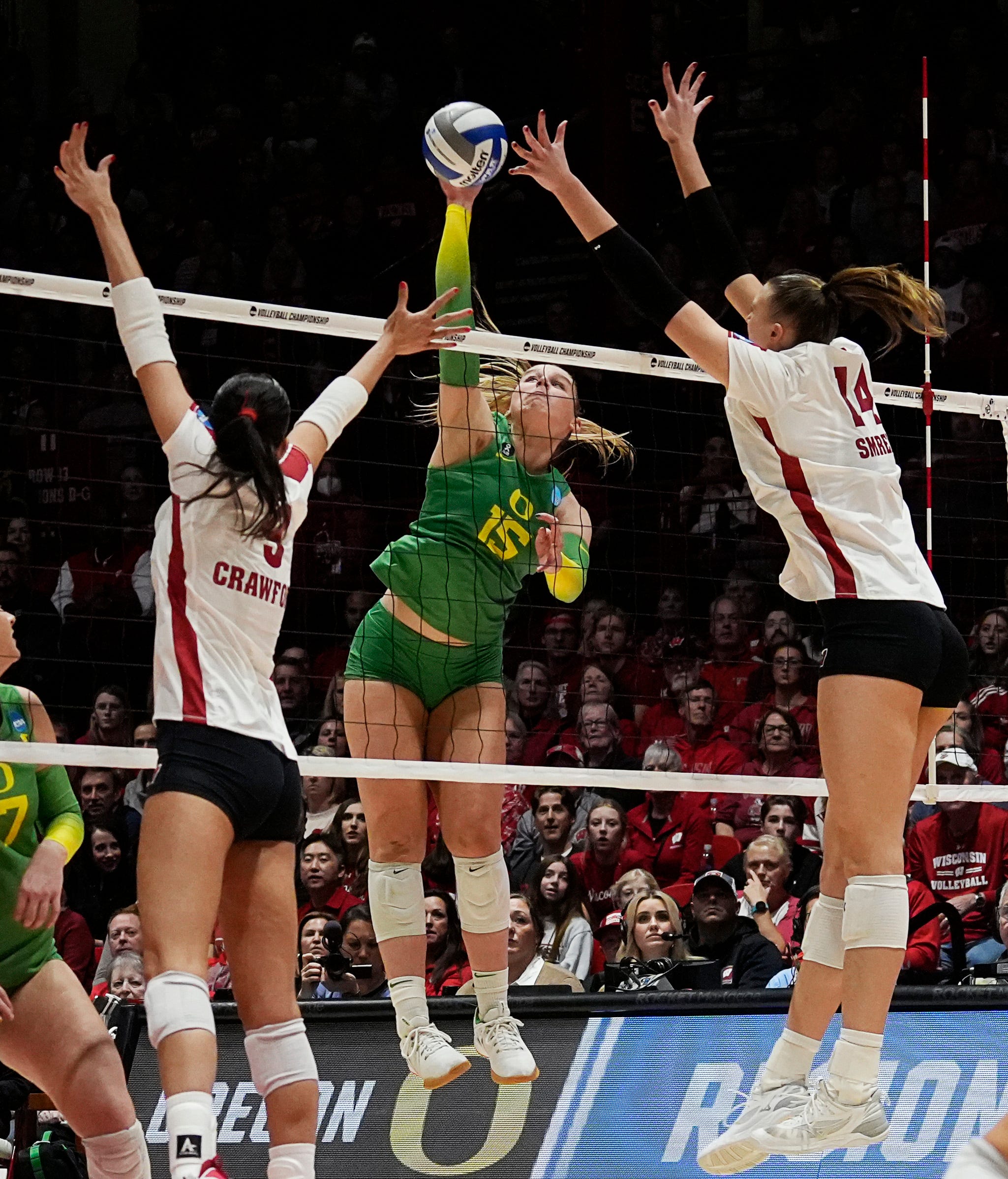 Former Oregon All-American outside hitter Mimi Colyer commits to ...